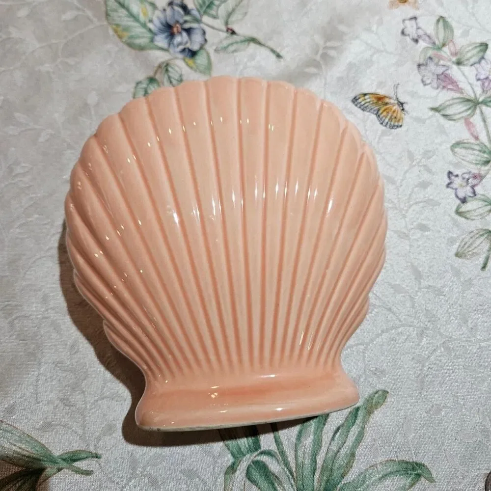 Source Unknown | Accents | Vintage Mermaidcore Boho Peach Clamshell ...